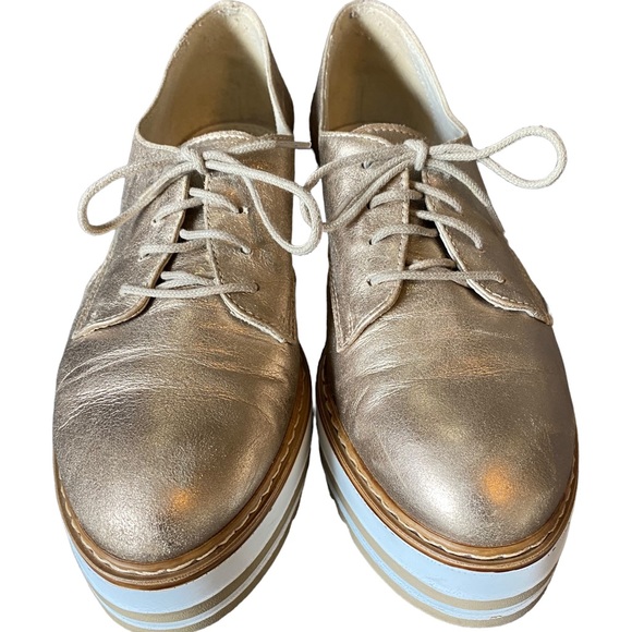 wellfeet light | Shoes | Wellfeet Light Gold Metallic Platform Sneaker ...